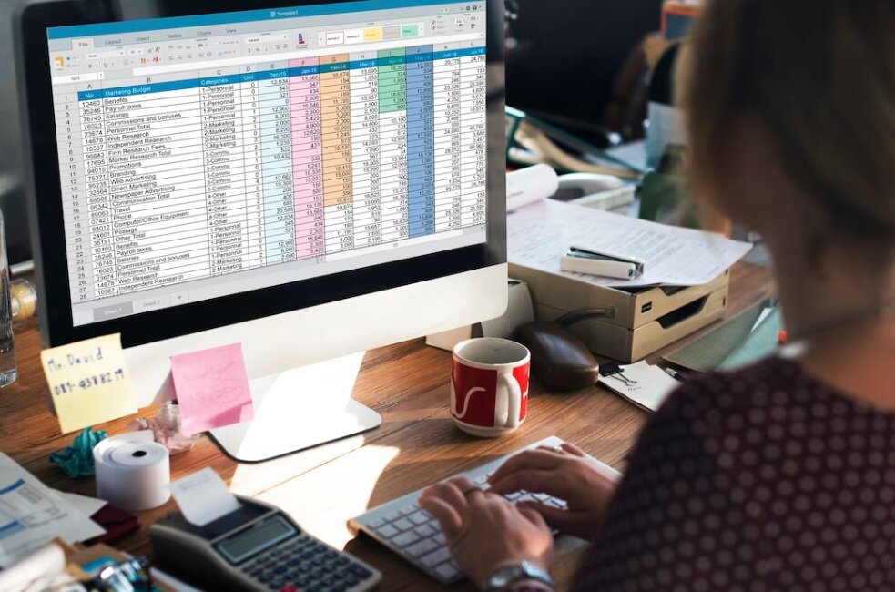 Долой формулы и макросы: российская нейросеть SheetsGPT облегчит работу с таблицами в Excel ...